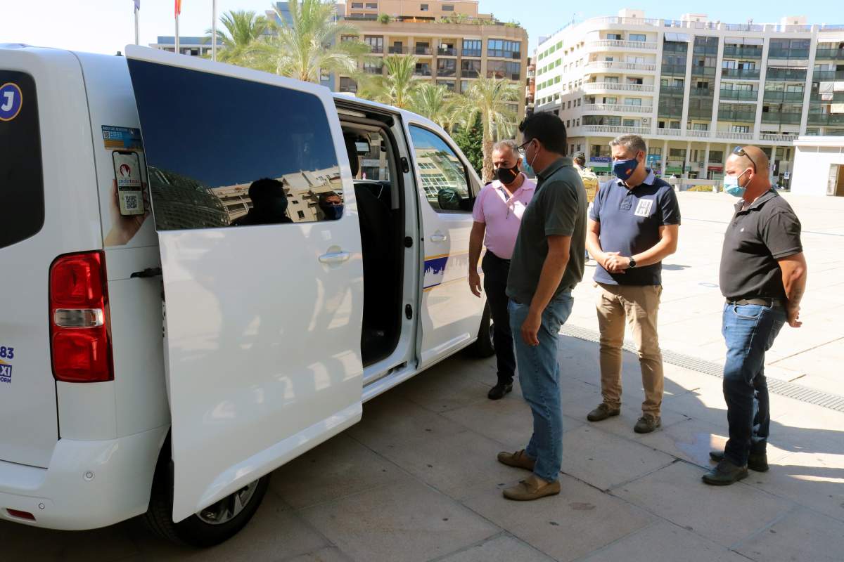 Benidorm - Super-sized taxi « Euro Weekly News