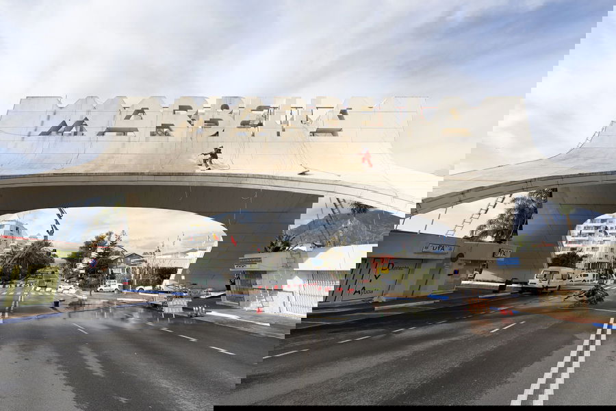Iconic Marbella Arch receives spring clean in December