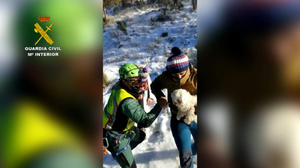 Guardia Civil carry out rescue operations in central Spain « Euro ...