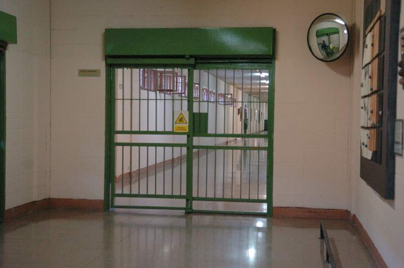 Soaring scabies and Covid cases set off alarms in Catalan prisons ...