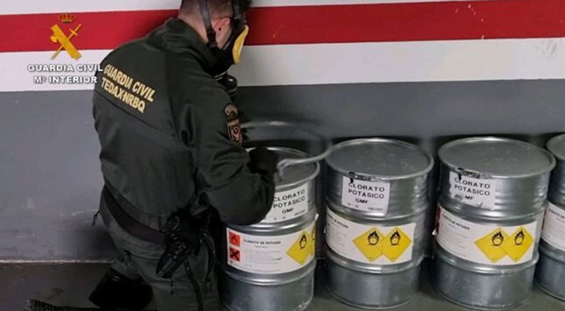 Police seize 350 kilos of explosive precursors offered online in Reus