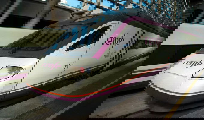 Renfe recovers 100 per cent of its Malaga-Sevilla Avant service