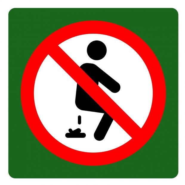 ‘No pooping in the woods’ the sign to beat all signs « Euro Weekly News