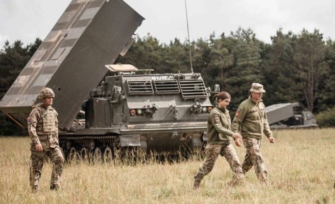 Britain more multiple-launch rocket systems and guided missiles to Ukraine