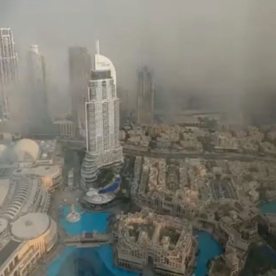 WATCH: Incredible footage of a powerful sandstorm hitting Dubai, UAE ...
