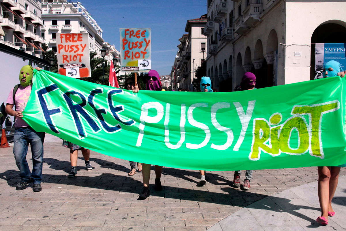 Russian punk band “Pussy Riot” warns “Putin wants to go to Berlin ...