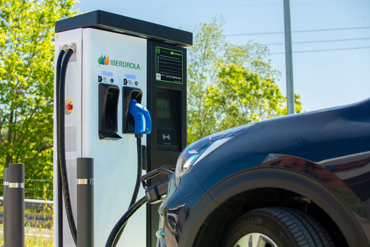 Iberdrola increases public charge points for electric vehicles to over ...