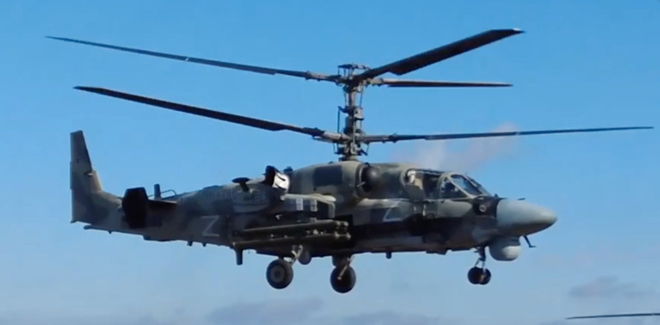 WATCH: Russian Ka-52 “Alligator” attack helicopters “on the hunt” in ...