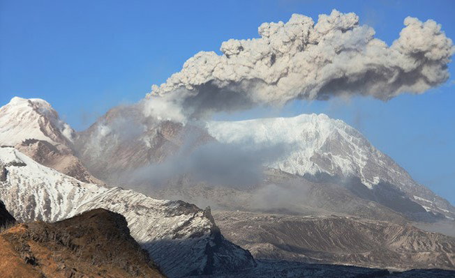 Siberia’s Shiveluch stratovolcano verge powerful eruption experts