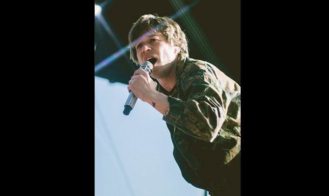 singer of Grammy-winning rock band arrested on gun charges