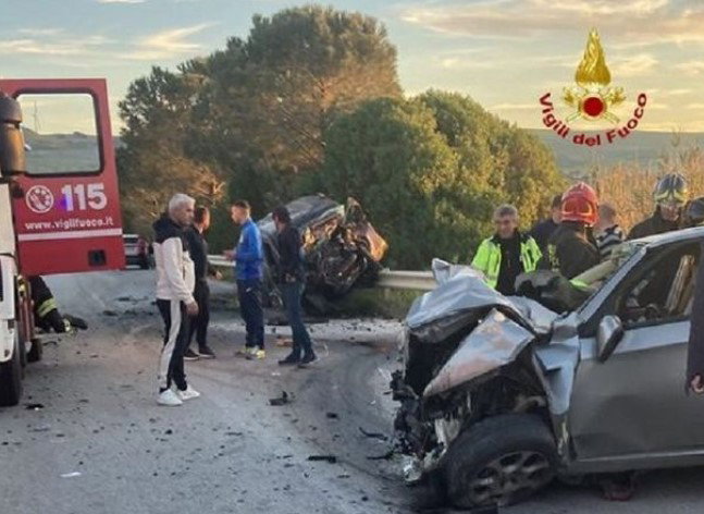 Shocking car accident in Italy kills SEVEN people from two families ...