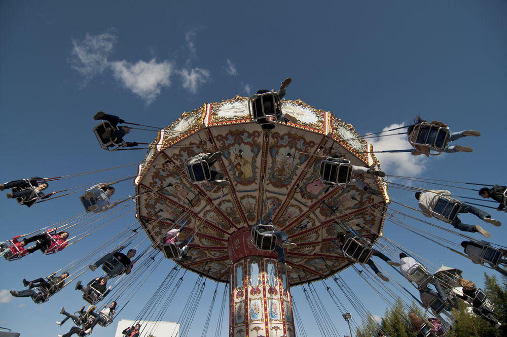 At least 20 injured after swinging carousel ride collapses « Euro ...