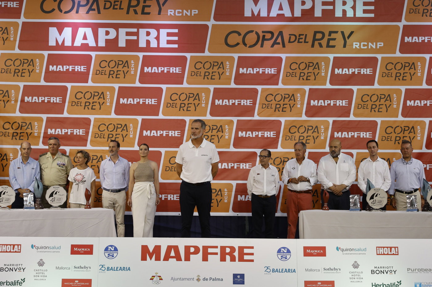 King presents trophies at Copa del Rey « Euro Weekly News