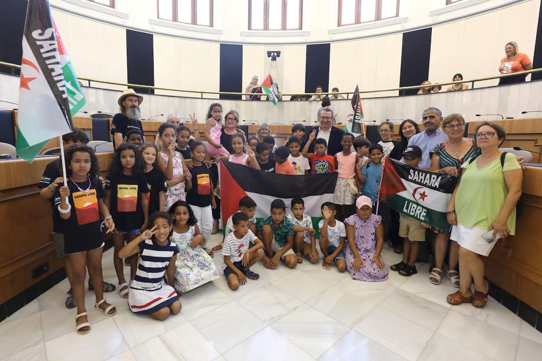 Sahrawi Refugees Visit Palace « Euro Weekly News