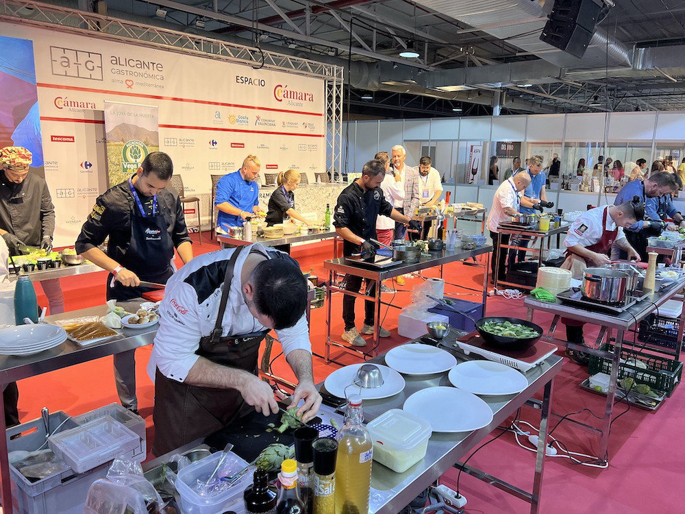 Chefs vie for Vega Baja artichoke glory « Euro Weekly News