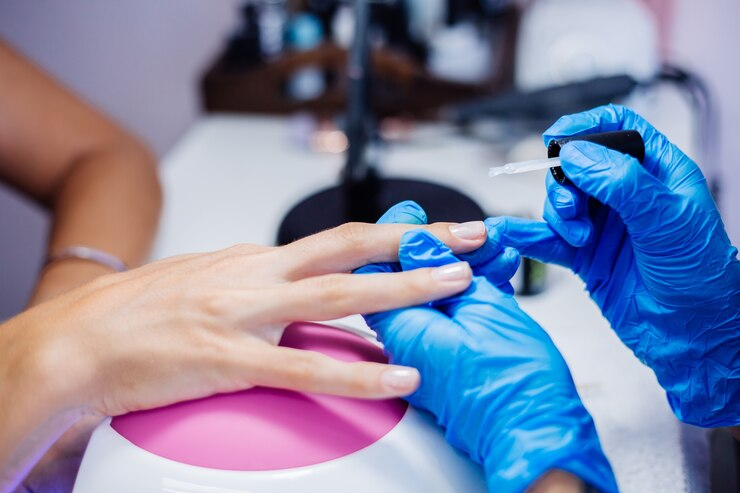 How do you become a nail technician? « Euro Weekly News