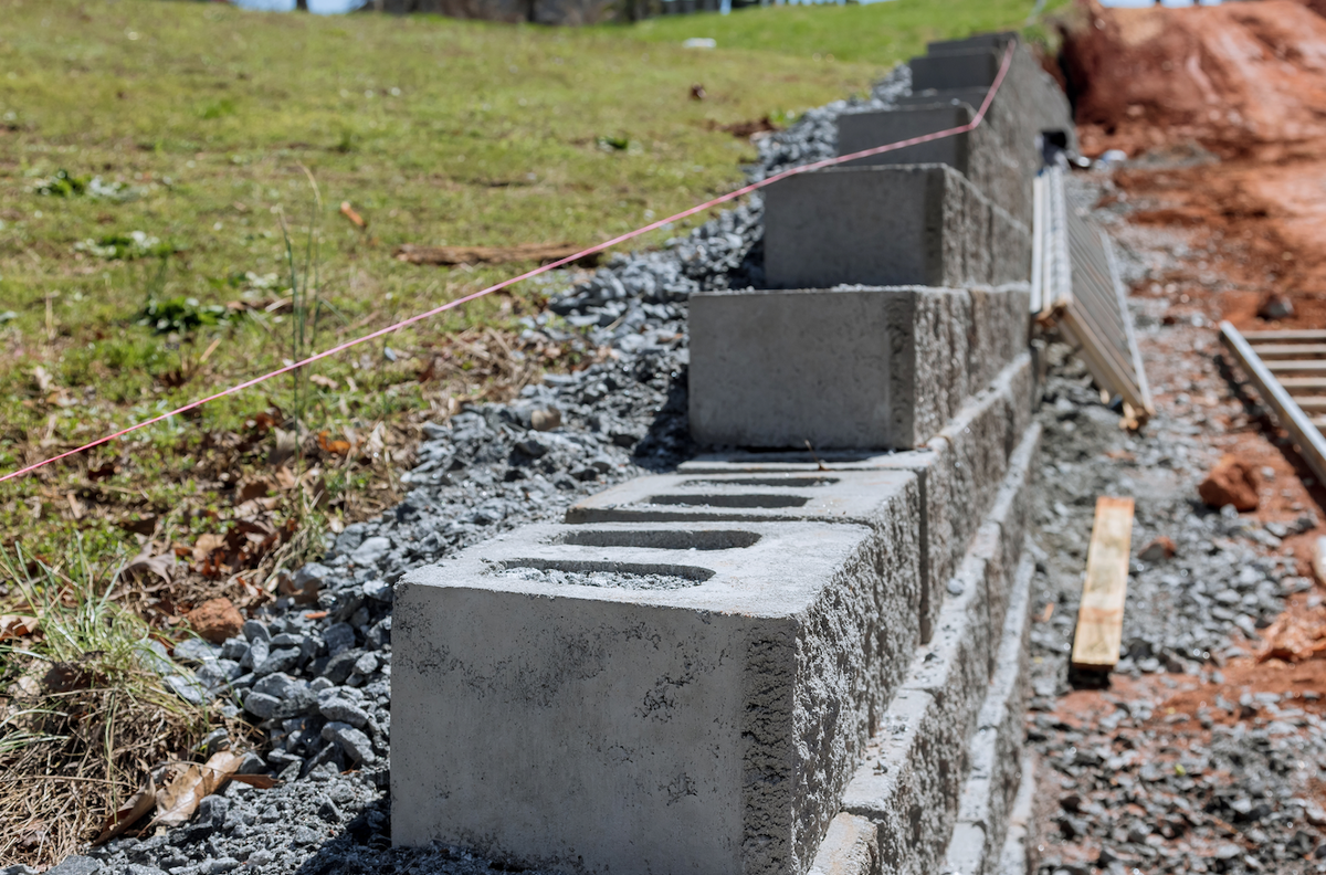 Retaining walls between properties « Euro Weekly News