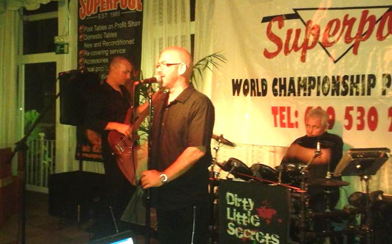 Jason Downing live in Benalmádena « Euro Weekly News