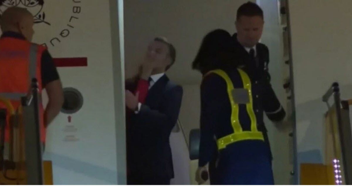 Brigitte Macron slaps French president « Euro Weekly News