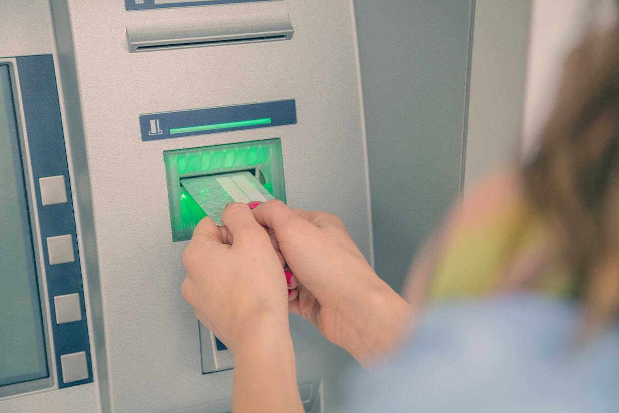Do this to get your card back from the ATM « Euro Weekly News