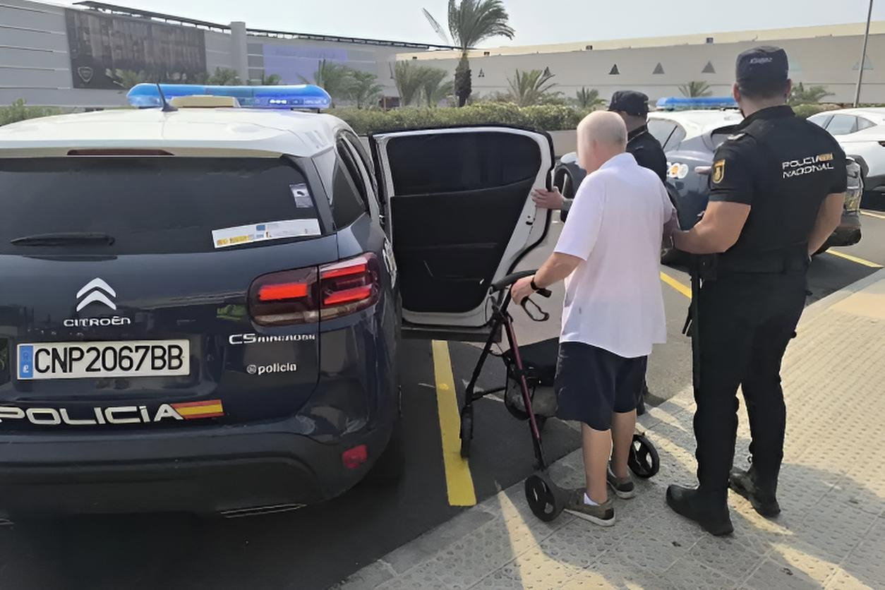 70-year-old now known as the ‘Walker Thief’ arrested at Palma Airport ...