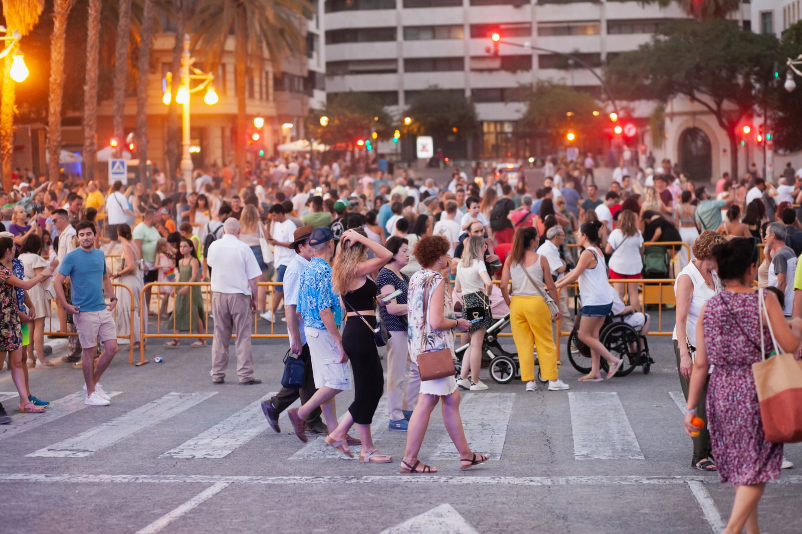 Street clash in Valencia sparks debate over tourism tensions in Spain ...